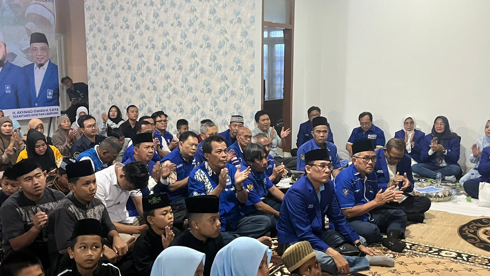 Dirgahayu ke-27, PAN Lampung Berbagi dengan Anak Yatim dan Donor Darah ...