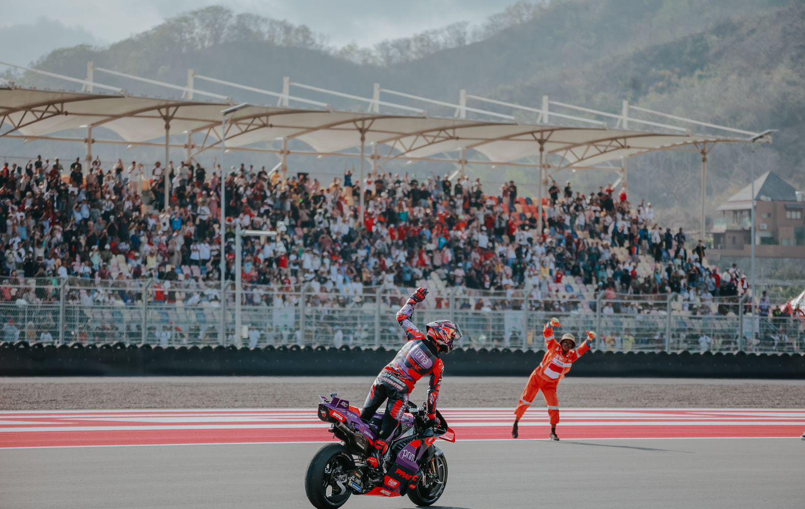Warga dan ASN NTB Dapat Harga Khusus Tiket MotoGP 2025 - INSIDELOMBOK